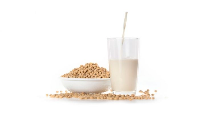 Keto Milk: 9 Low Carb Milk Options for Keto | Shortcut Keto